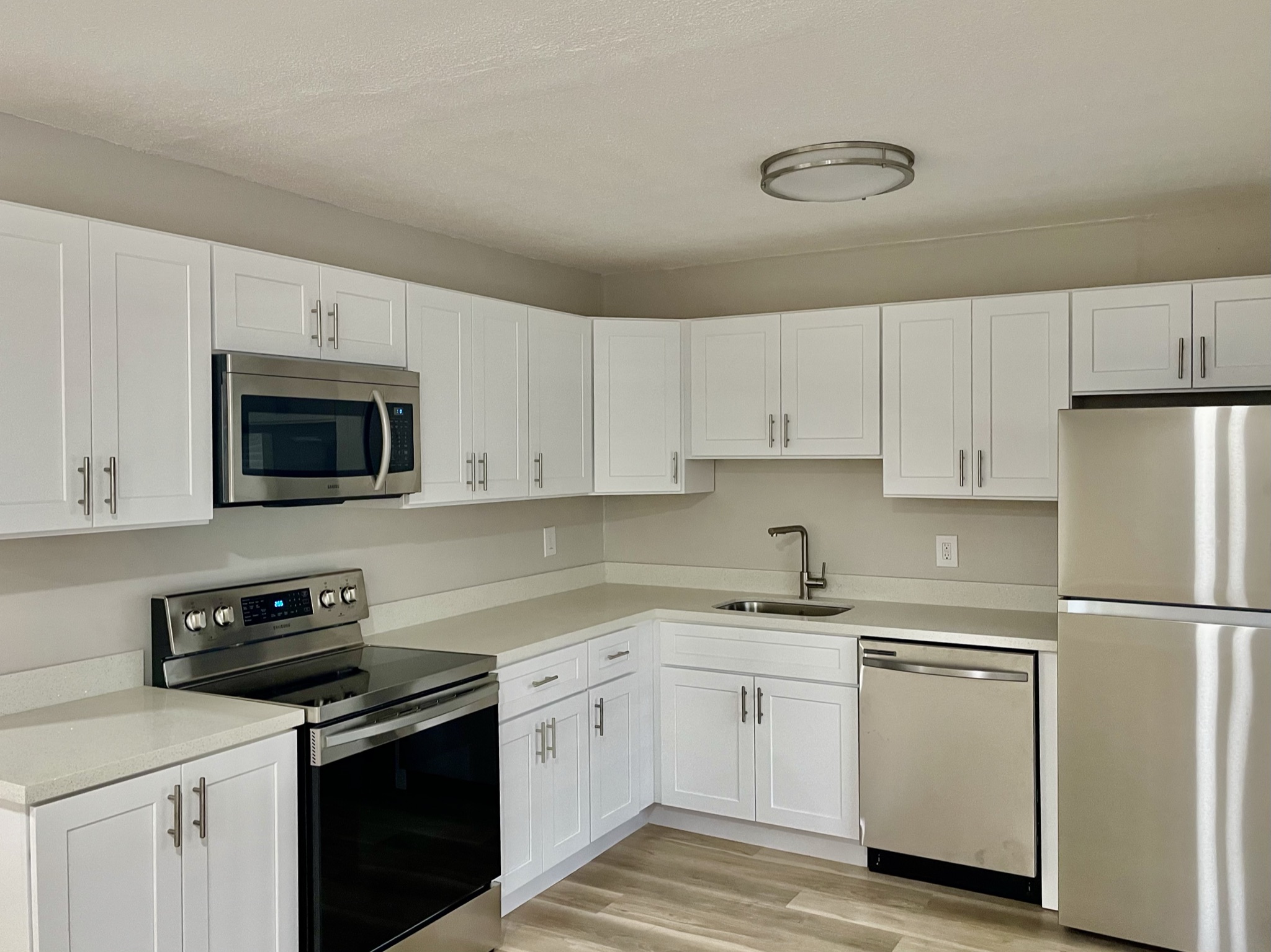 Home [blueribbonapartments.managebuilding.com]