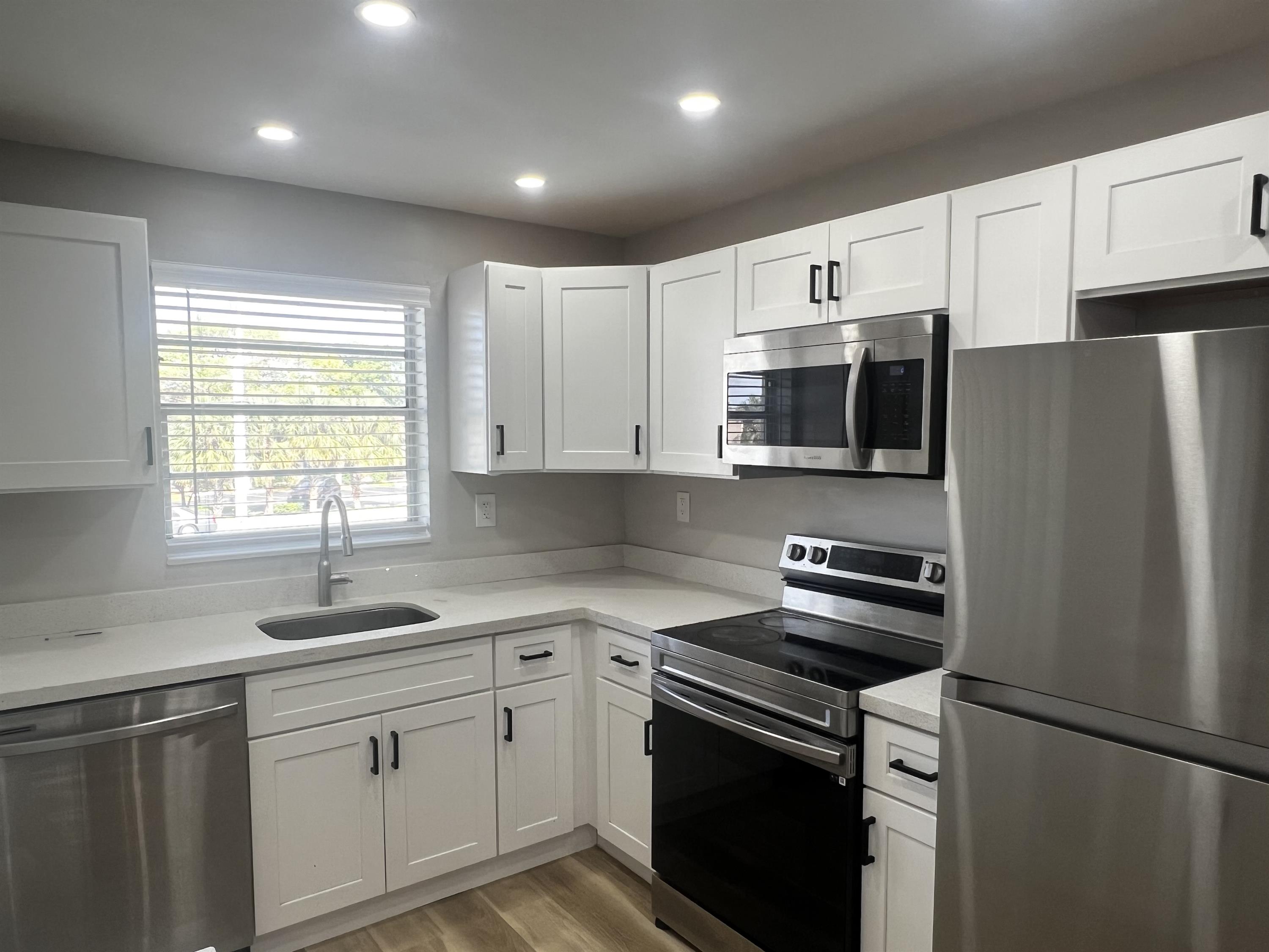 Home [blueribbonapartments.managebuilding.com]