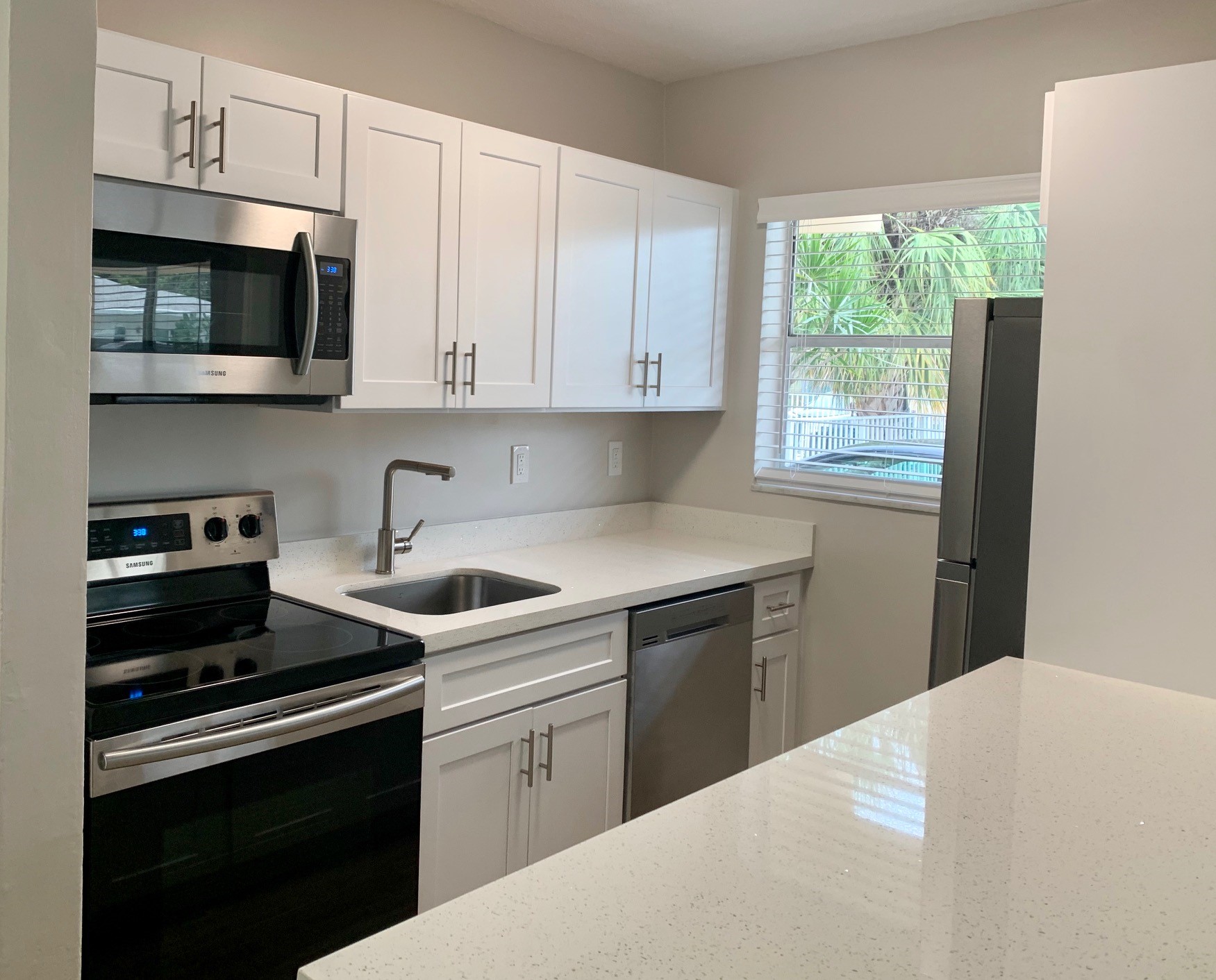 Home [blueribbonapartments.managebuilding.com]